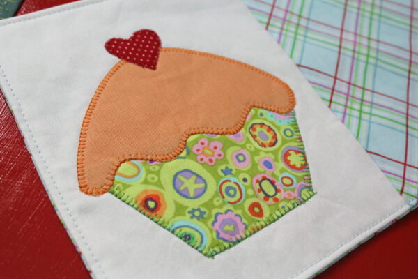 Cupcake Mug Rug | Pellon® Projects