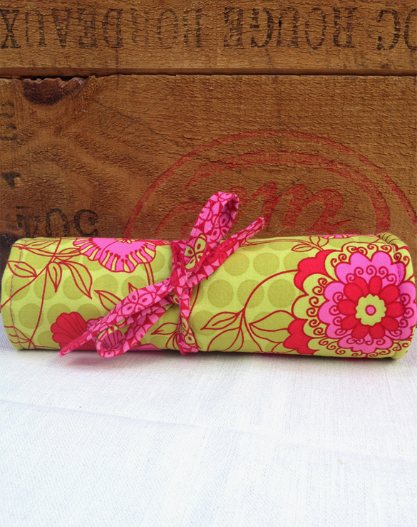 Makeup Brush Roll | Pellon® Projects